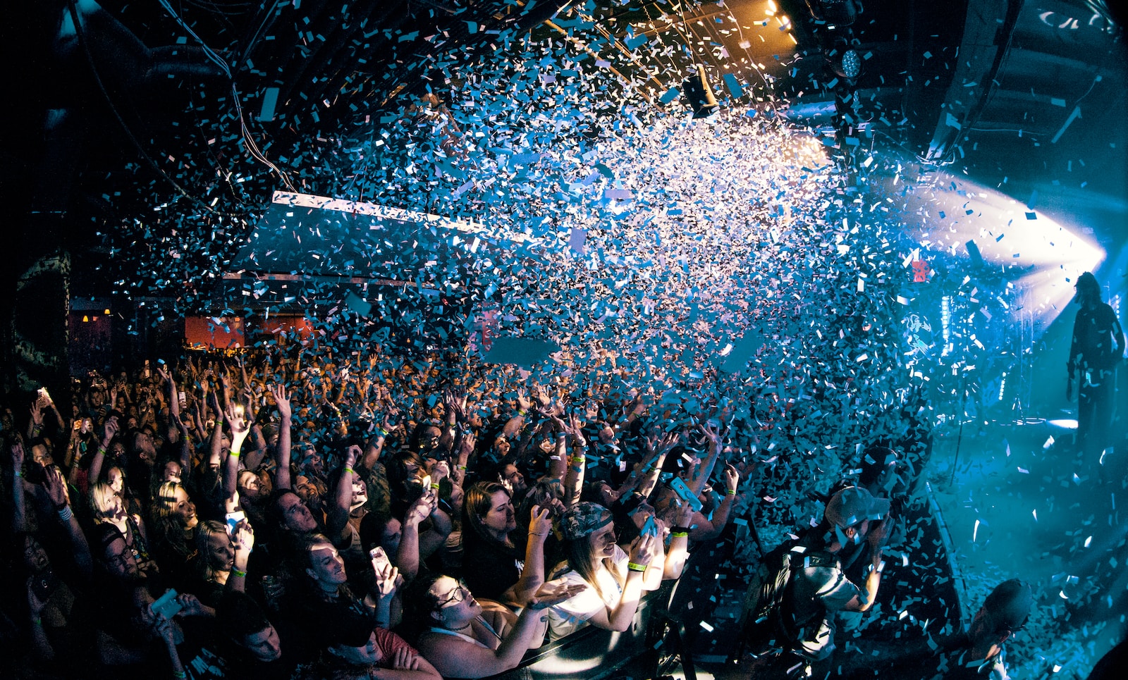 Mastering the Art of Planning a Party for 100 Guests (2026) 🎉 - Party ...
